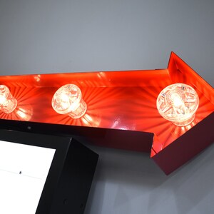 1.6m X 1m Retro Cinema Lightbox With Arrow – Commercial-grade ...