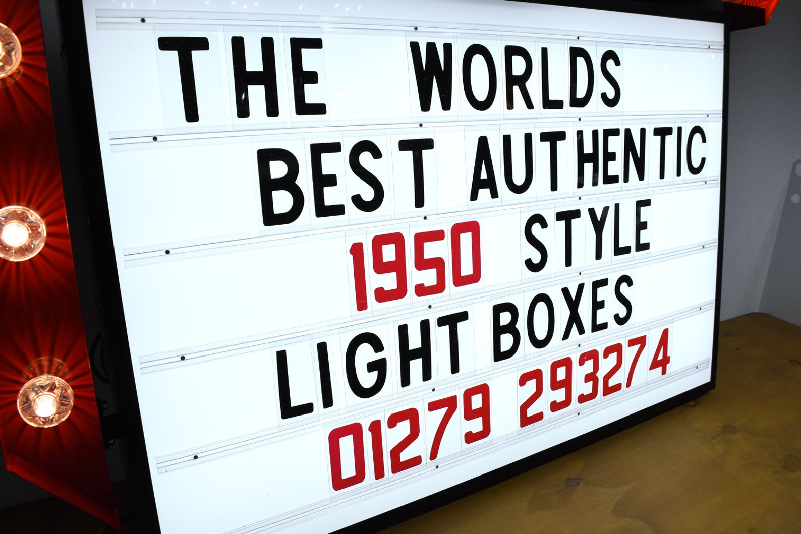 1.6m X 1m Retro Cinema Lightbox With Arrow – Commercial-grade ...