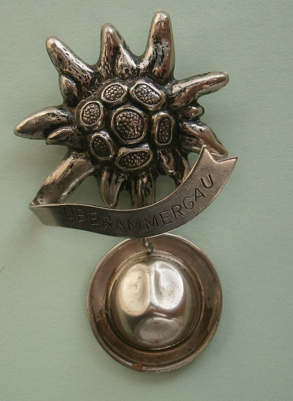 German Alpine Hat Pins - History and Collecting