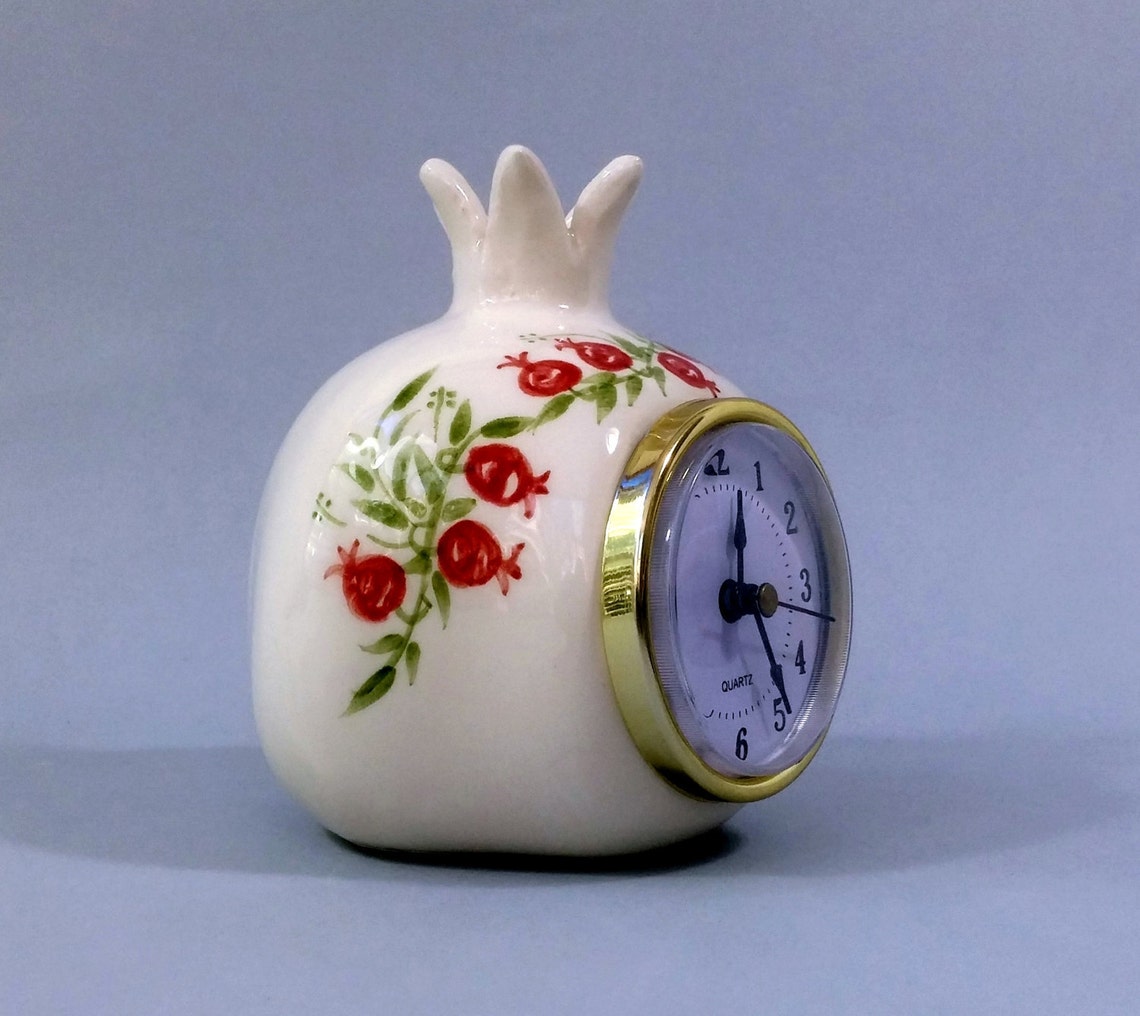 White Desk Clock, Newly Handmade Retro Desk Clock, Shelf Clock in ...