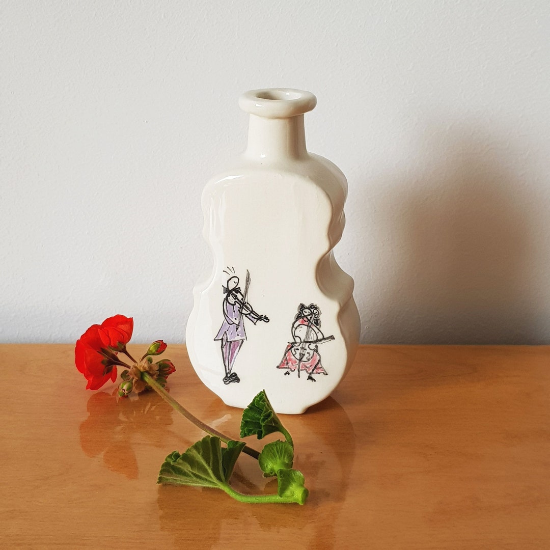 White Bud Vase, Violin Flower Vase, Gift for Musicians, Ceramic Small ...