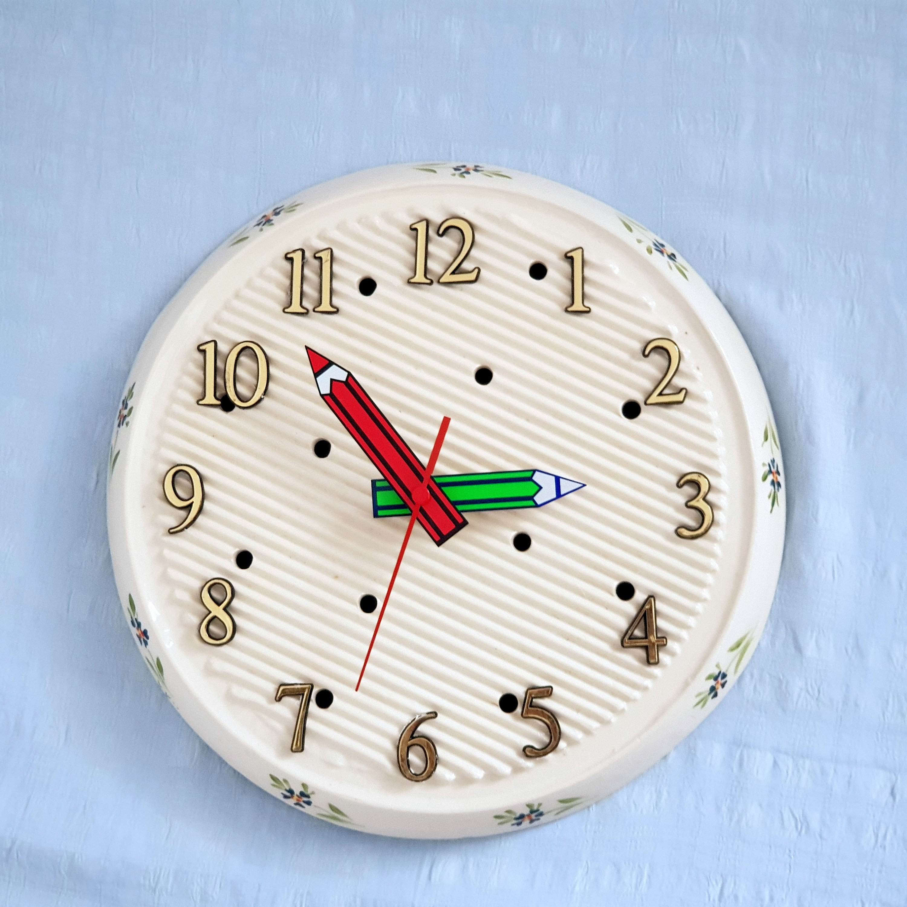 White ceramic large wall clock retro wall clock gift for | Etsy