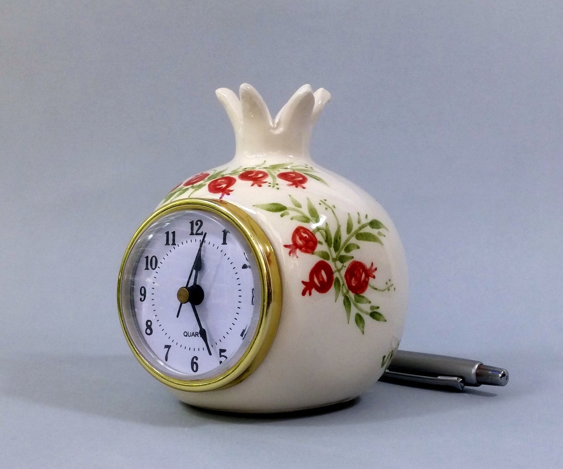 White Desk Clock, Newly Handmade Retro Desk Clock, Shelf Clock in ...