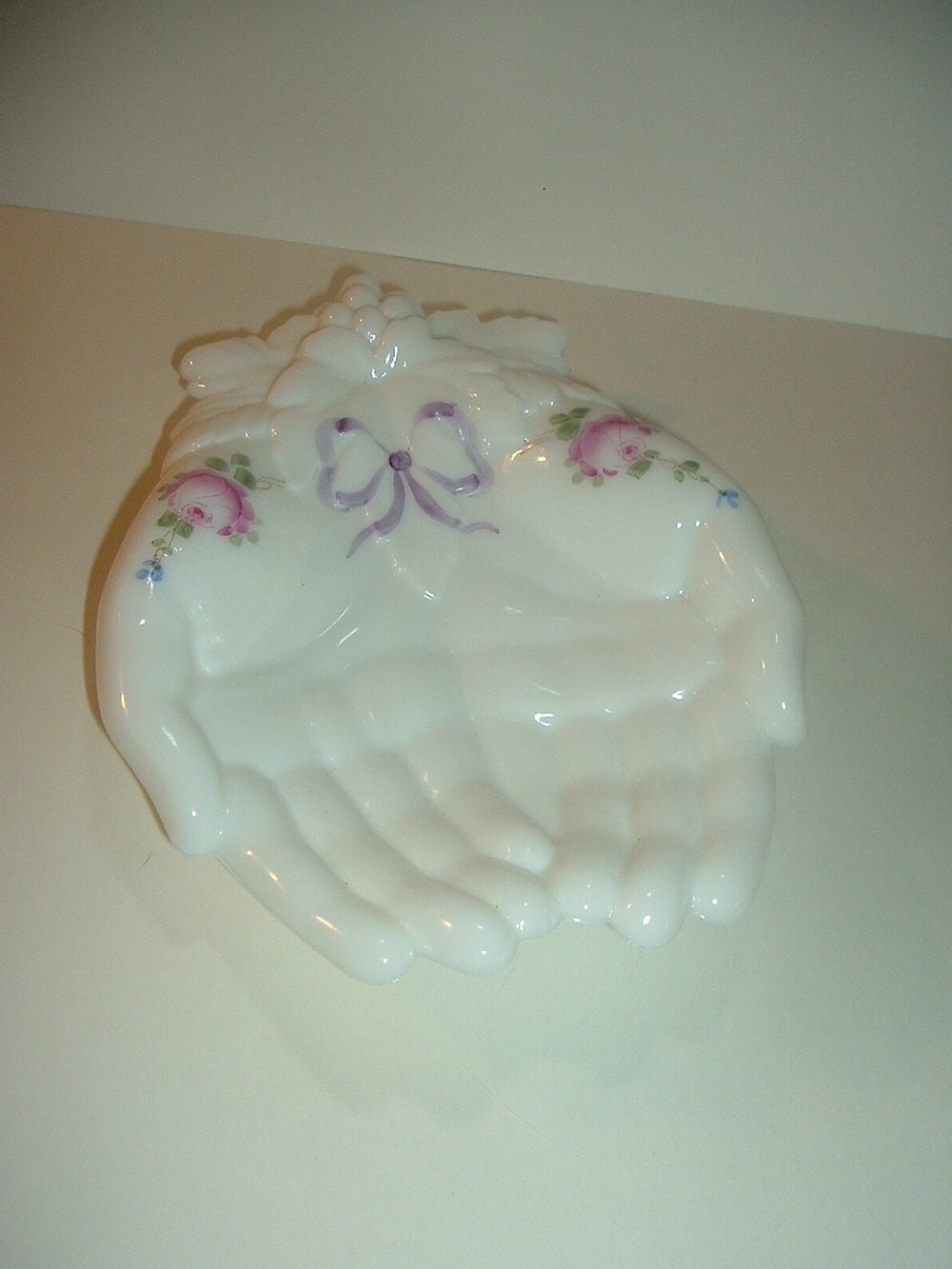 Westmoreland Glass Handpainted Roses and Bows Open Hands Dish