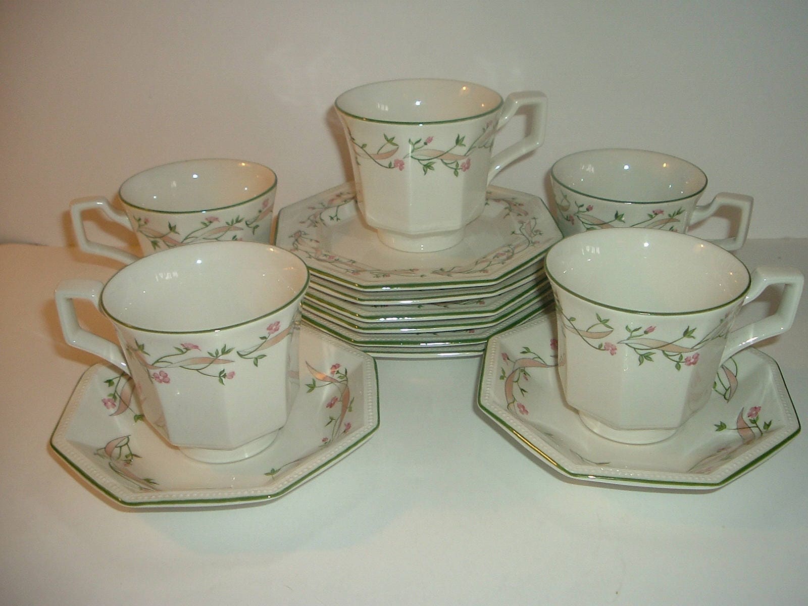 13 pc Johnson Brothers Eternal Bow Cups Saucers Plates