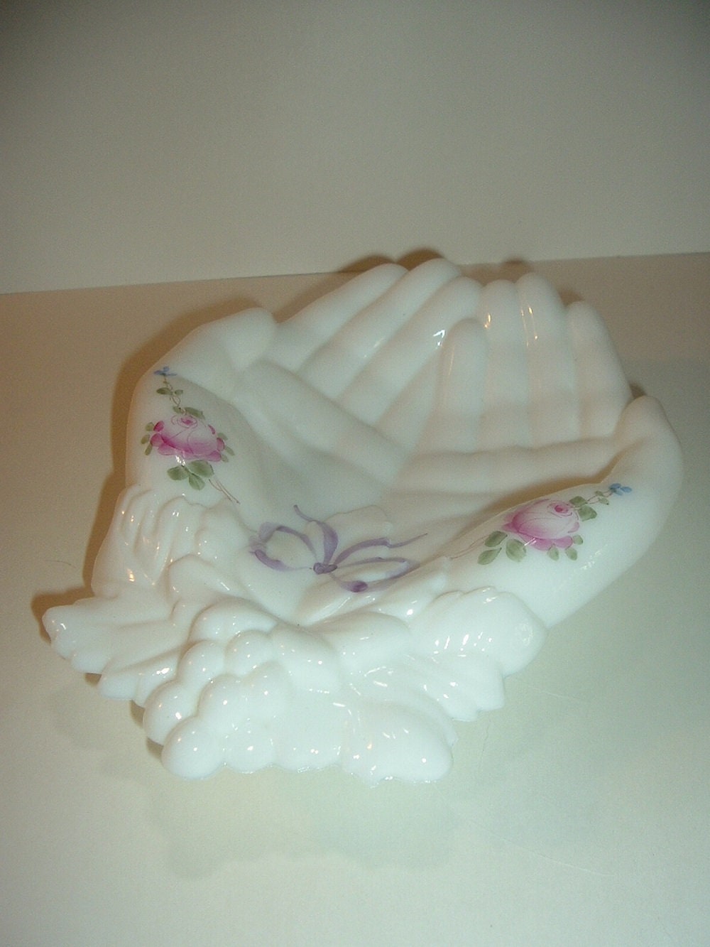 Westmoreland Glass Handpainted Roses and Bows Open Hands Dish