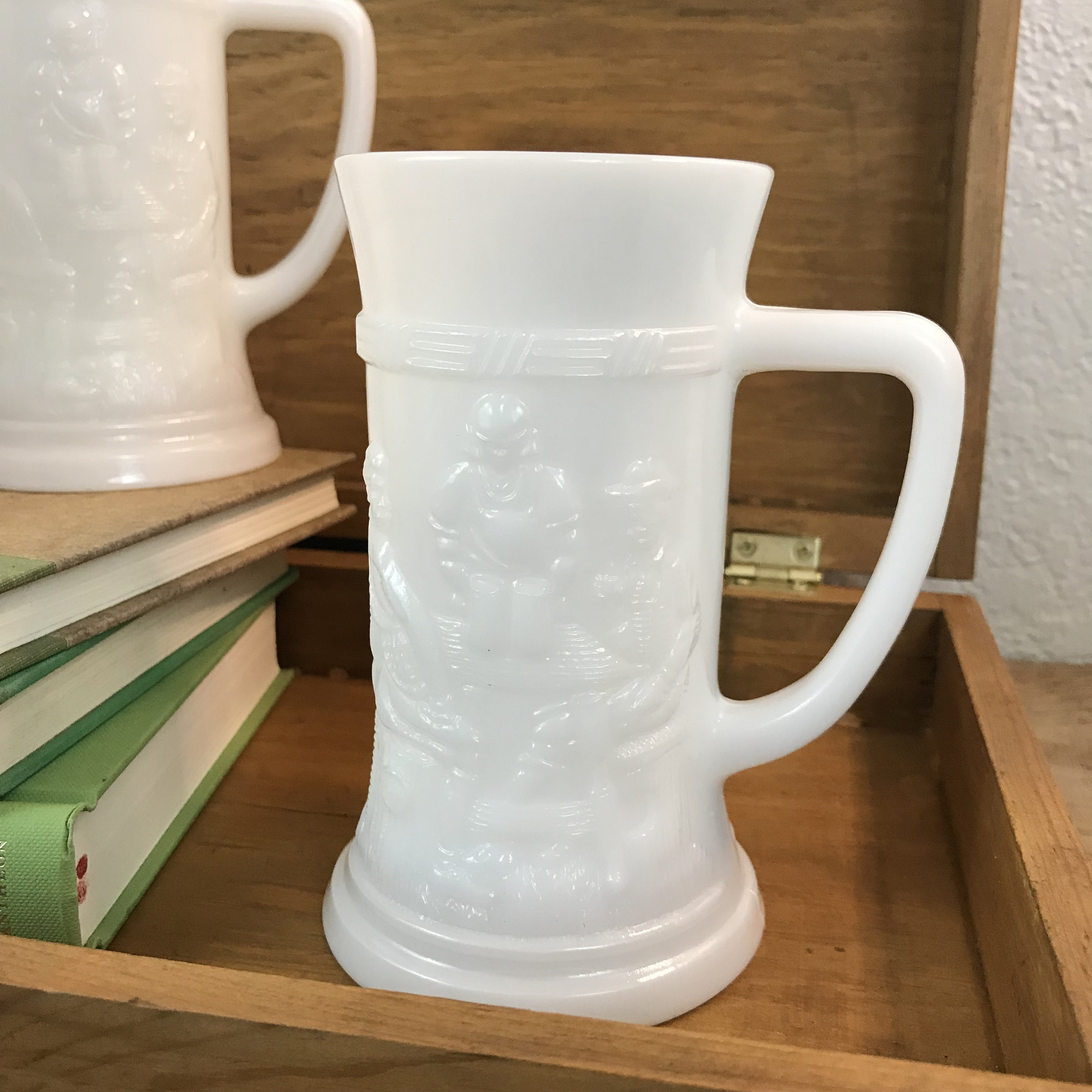 Vintage Stein Feg9 White Milk Glass By Federal Glass Set Of 4 Embossed