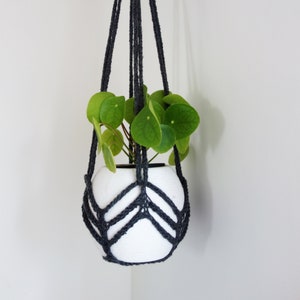 Knitted Plant Pot Hanger PATTERN: Chevron Boho Decor (PDF Pattern) - Etsy