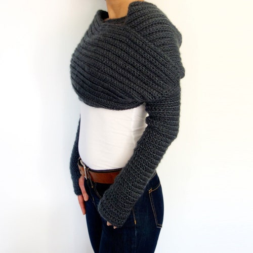 Crochet PATTERN Wrap Around Thumb Holes Shrug/ Modern Chunky - Etsy