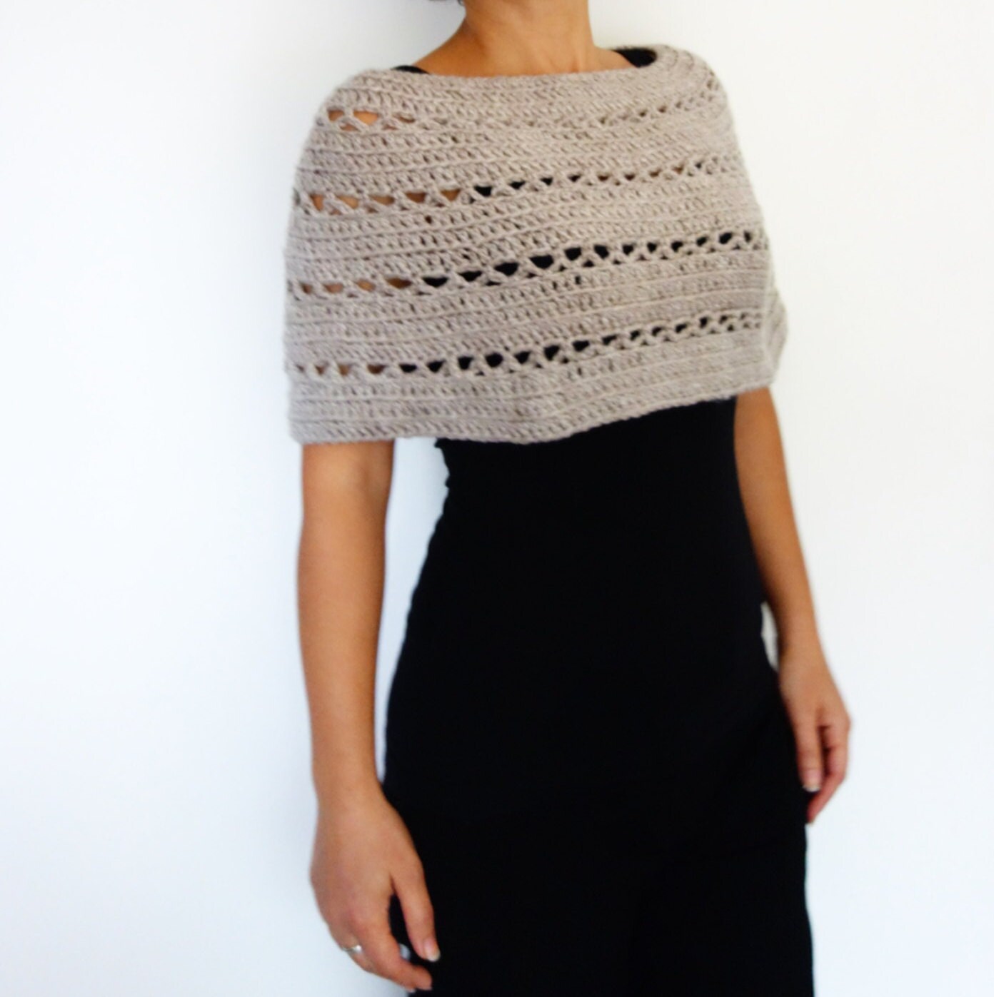 Crochet PATTERN Oatmeal Capelet/ Chunky Knit Shoulders | Etsy