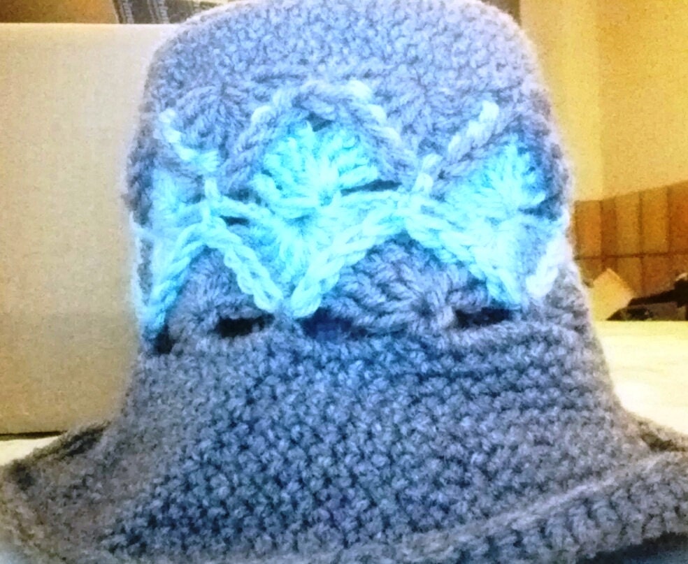 Two-color Brim Hat in Bavarian Crochet; 100% Acrylic; 3 Different Color ...