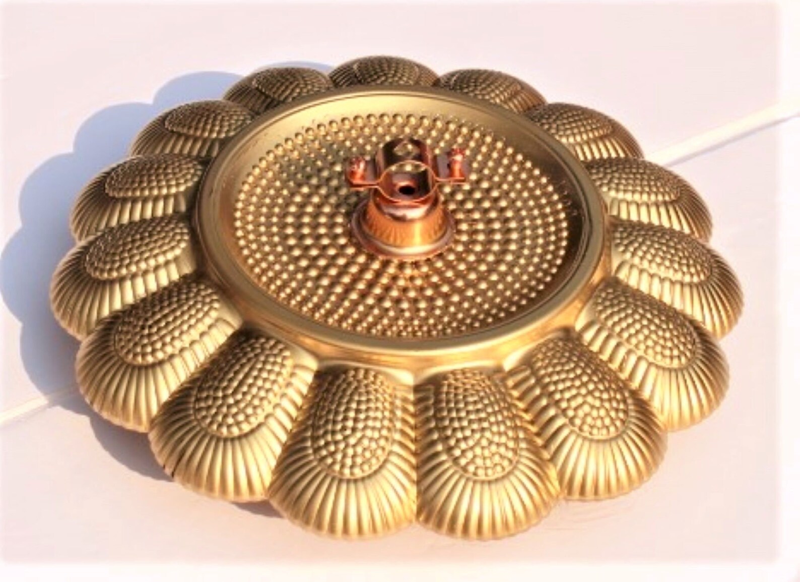 Golden Lotus Recycled Glass Flower,glass Yard Art Flower,recycled Glass ...