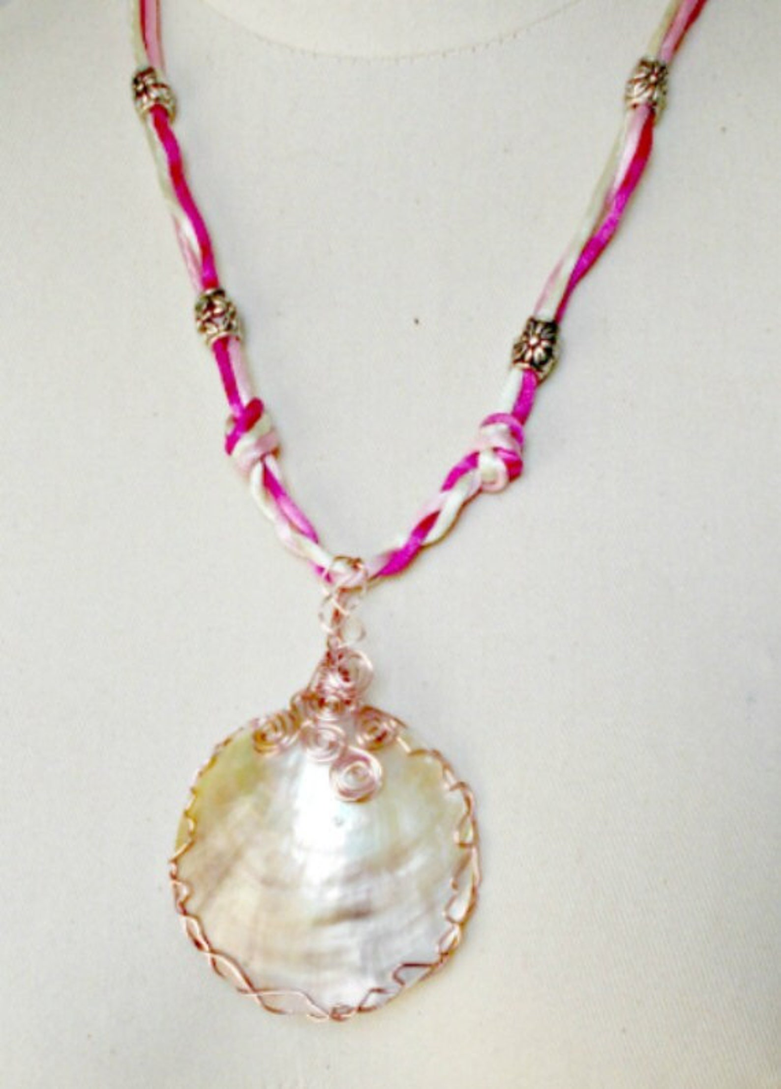 Clam Shell Necklace Wire Wrap Clam Shell Necklace Pink Wire - Etsy