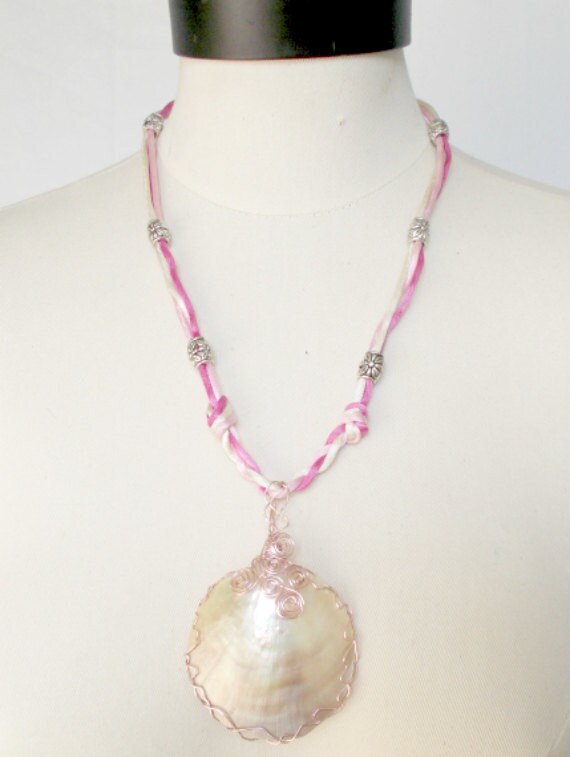 Clam Shell Necklace Wire Wrap Clam Shell Necklace Pink Wire - Etsy