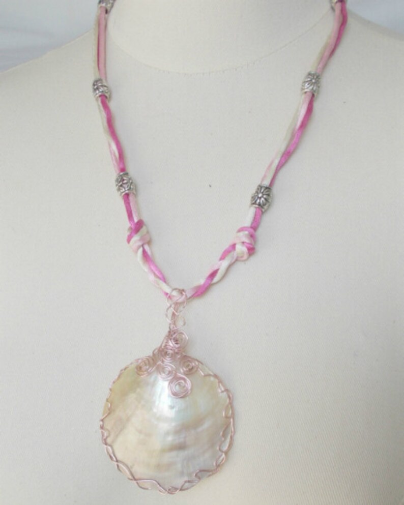 Clam Shell Necklace Wire Wrap Clam Shell Necklace Pink Wire | Etsy