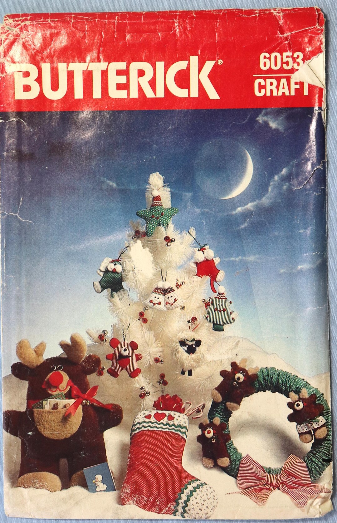 Butterick 6053. Christmas Decor Pattern. Christmas Stocking, Wreath ...
