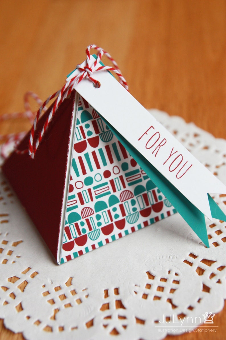 Printable Pyramid Mini Gift Box Template – 2 Colors + Tags – CMYK PDF ...