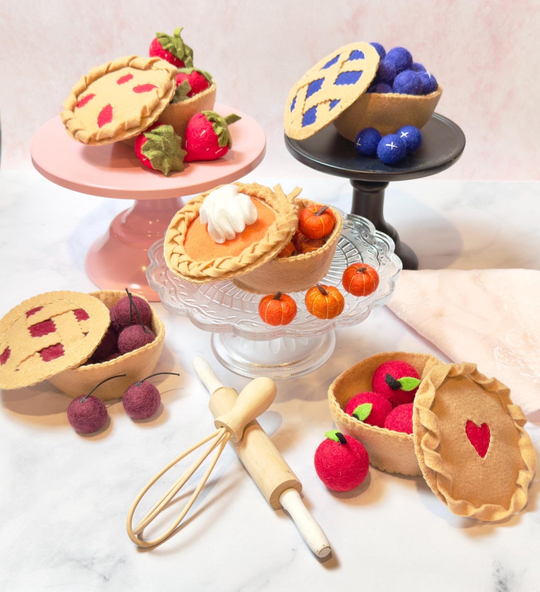 Make Your Own Felt Toy Pie / Blueberry Pie / Strawberry Pie / Cherry ...