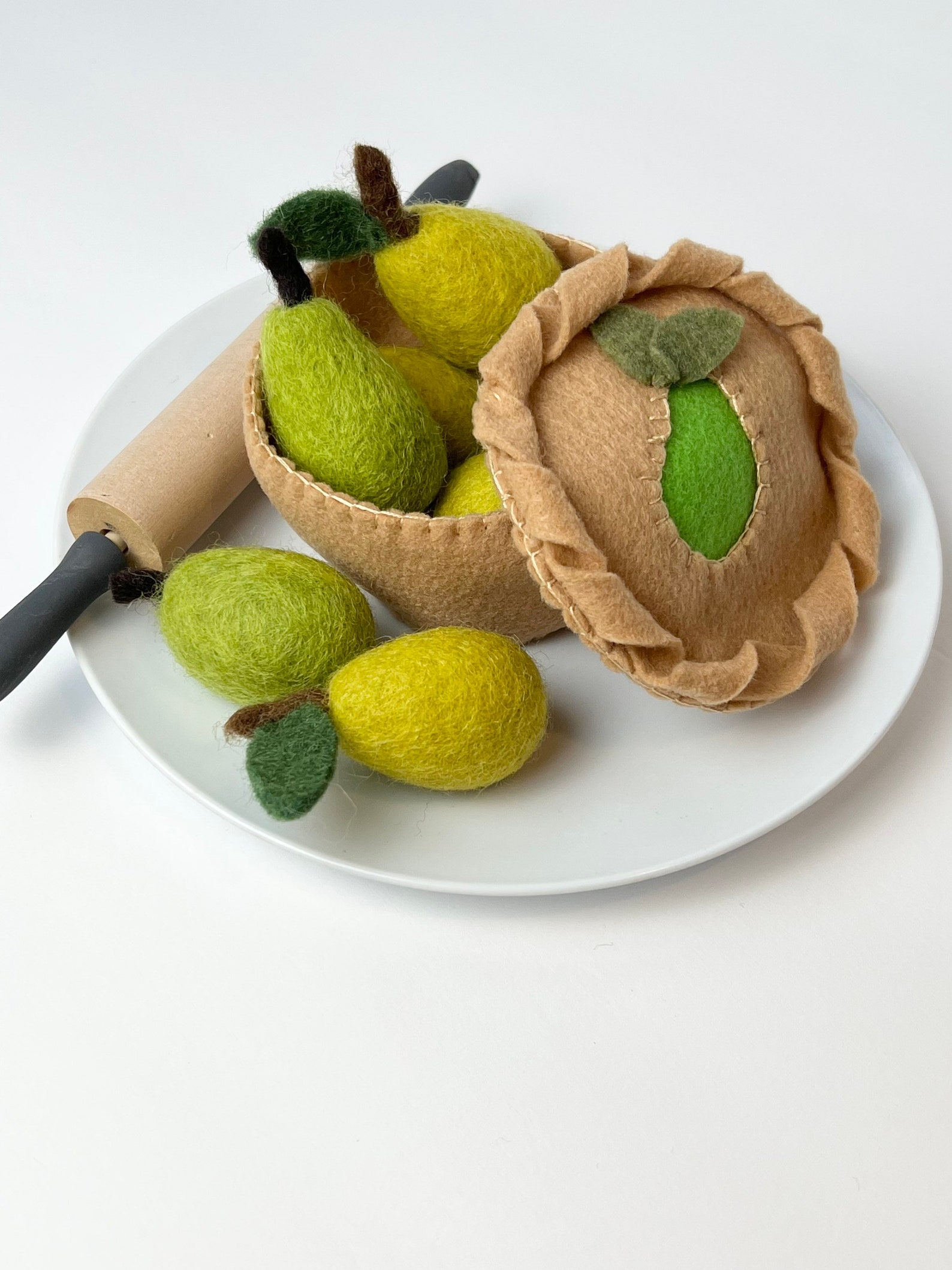 Make Your Own Felt Toy Pie / Blueberry Pie / Strawberry Pie / - Etsy