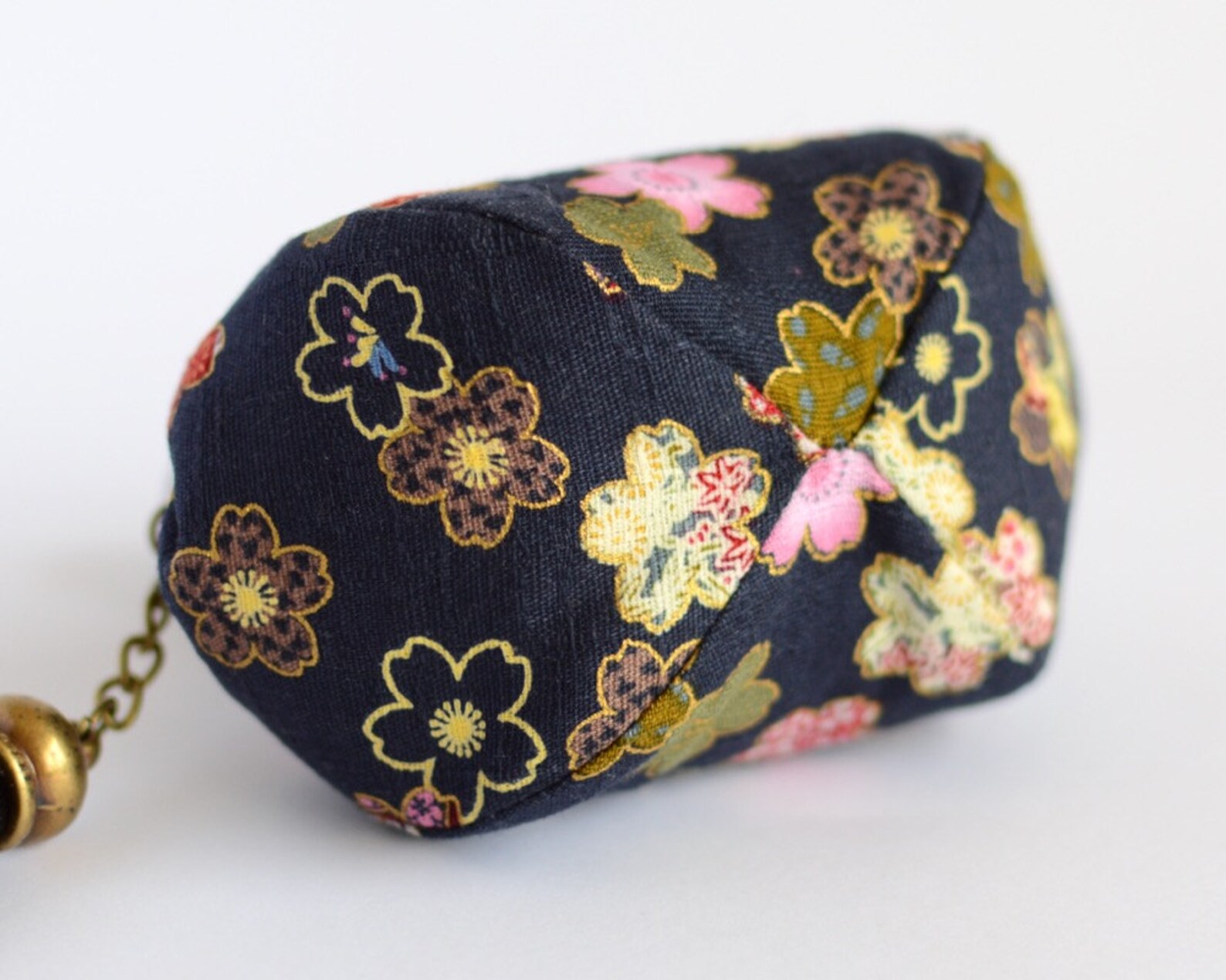 Hand Crafted Gold Embossed Japanese Coin Purse With Kiss Lock - Etsy