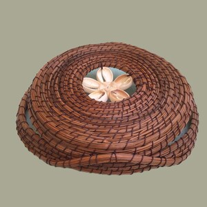 Small Pine Needle Basket With Seashells - Etsy