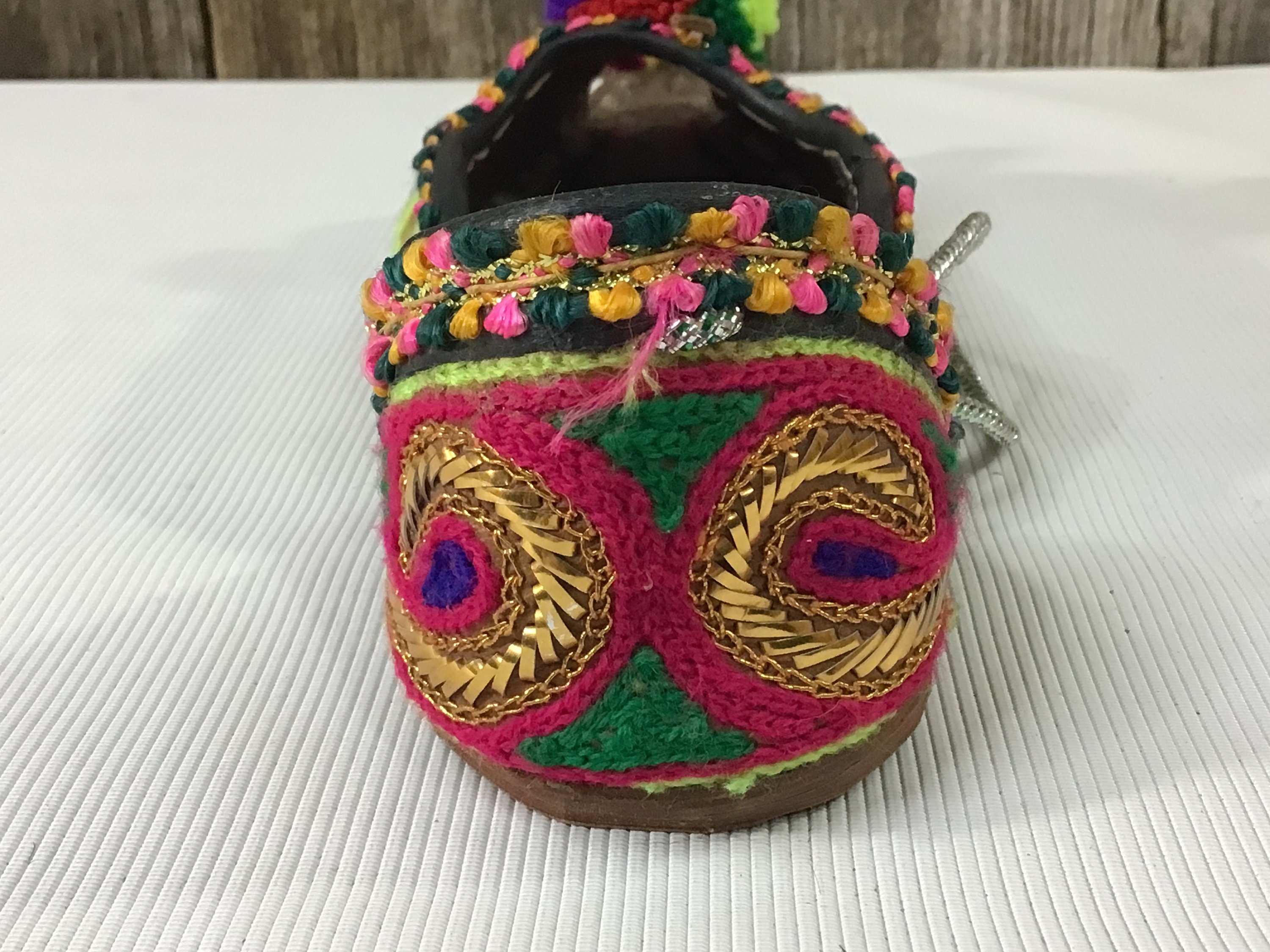 Vintage Middle Eastern Embroidered Slippers Unworn - Etsy