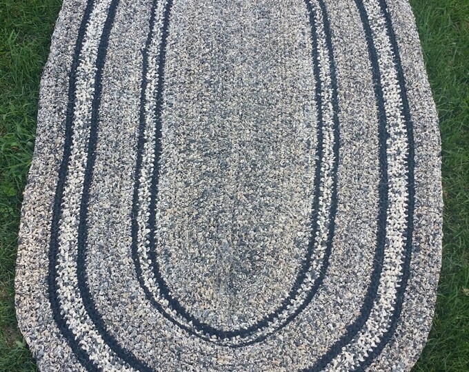 Nice Vintage Crocheted Rag Rug Black and Gray 41 by 65 - Etsy