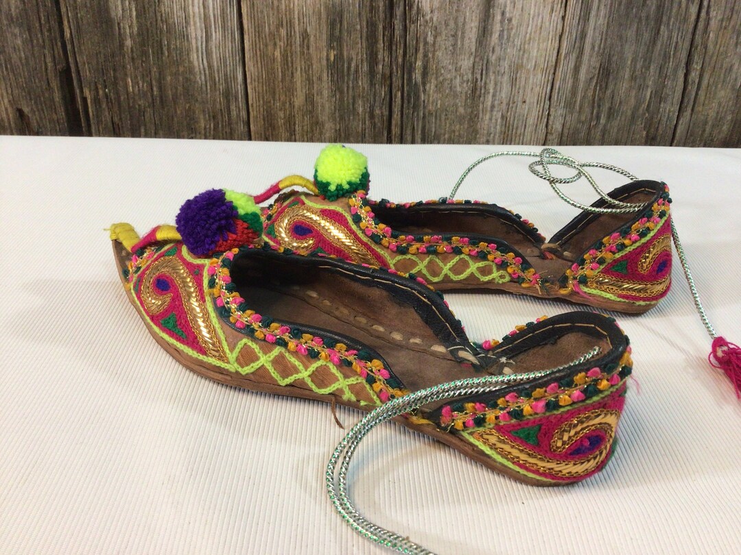 Vintage Middle Eastern Embroidered Slippers Unworn - Etsy UK