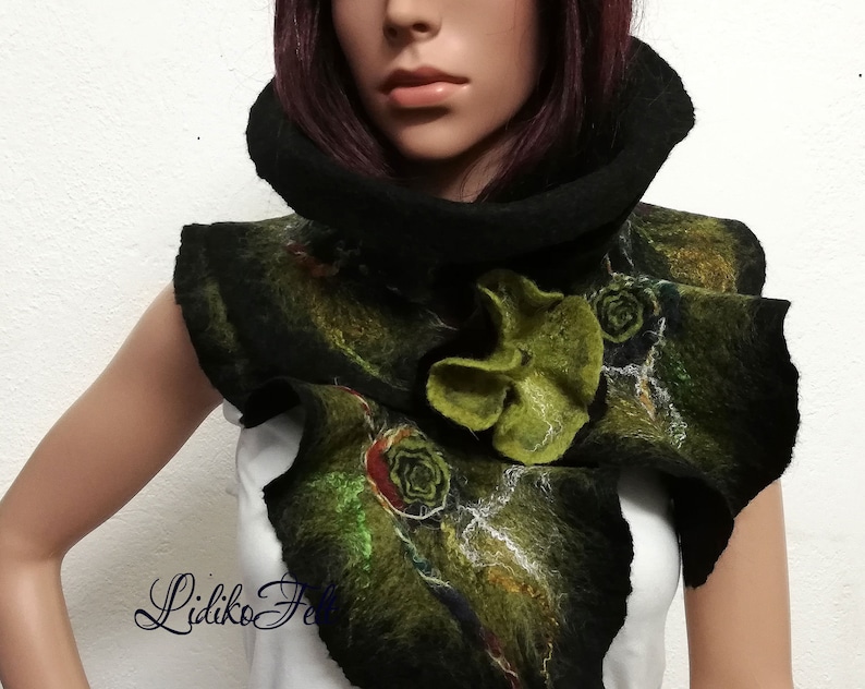 Felted Wool Ruffle Scarf BLACK GREEN With Brooch Felt Scarf Felt Art ...