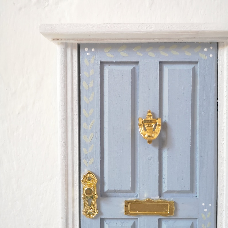 Hand Painted Wooden Door MOUSE HOUSE Dollhouse Door Pérez | Etsy