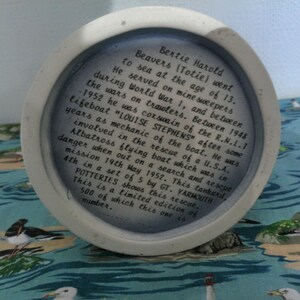 Great Yarmouth Pottery RNLI Lifeboat Coxn Totie Beavers Albatross Plane ...