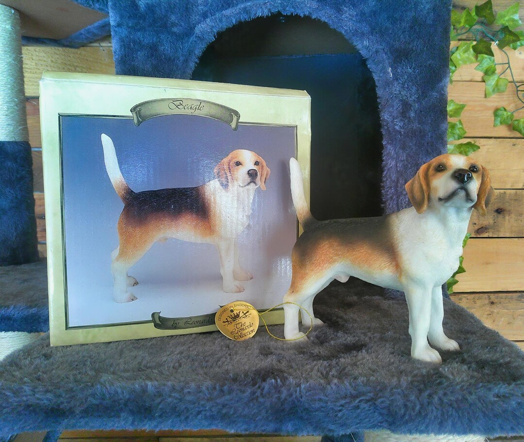 The Leonardo Collection Beagle Figurine Dog Original Box Scent Hound ...