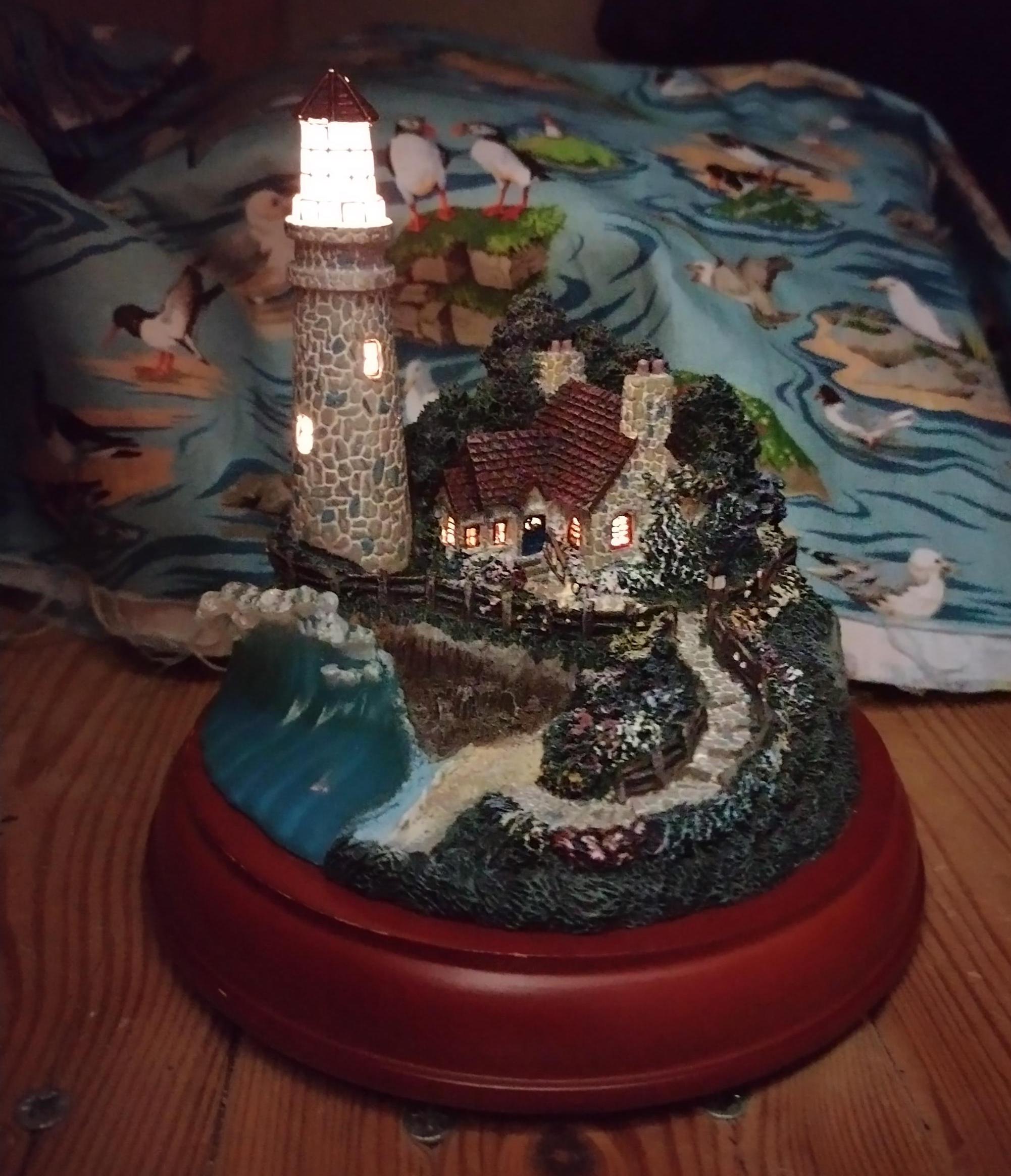 Rare Thomas Kinkade the Light of Peace Lighthouse Light up Sculpture ...