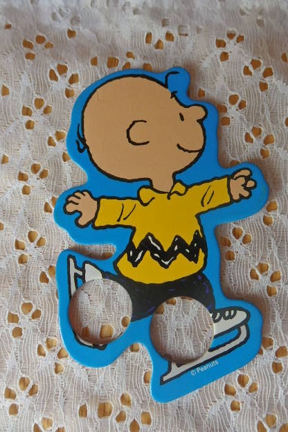 Charlie Brown Peanuts Gang Cardboard Christmas Finger Puppets for ...