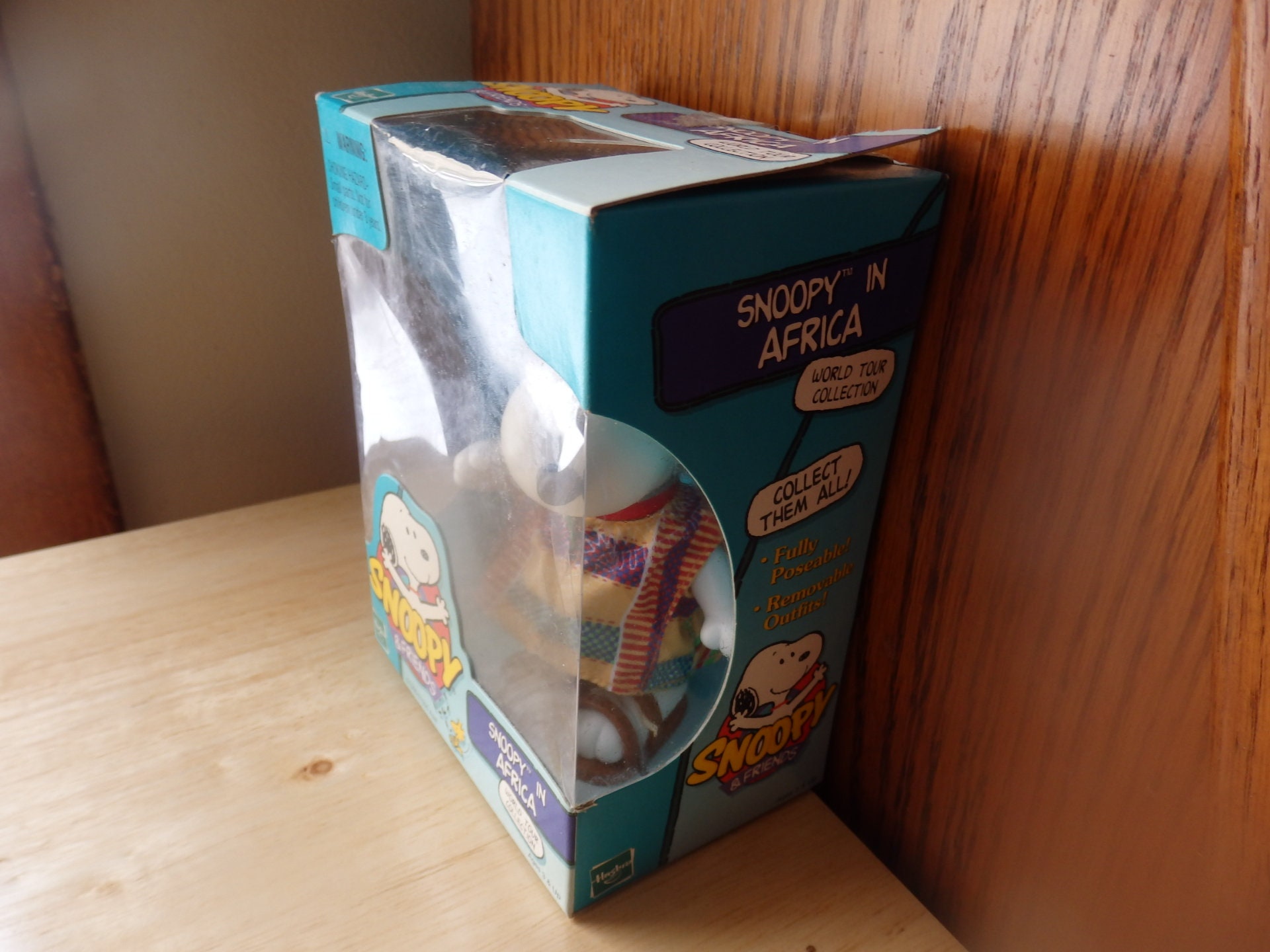 Vintage Snoopy & Friends Snoopy in Africa World Tour Collection Hasbro ...