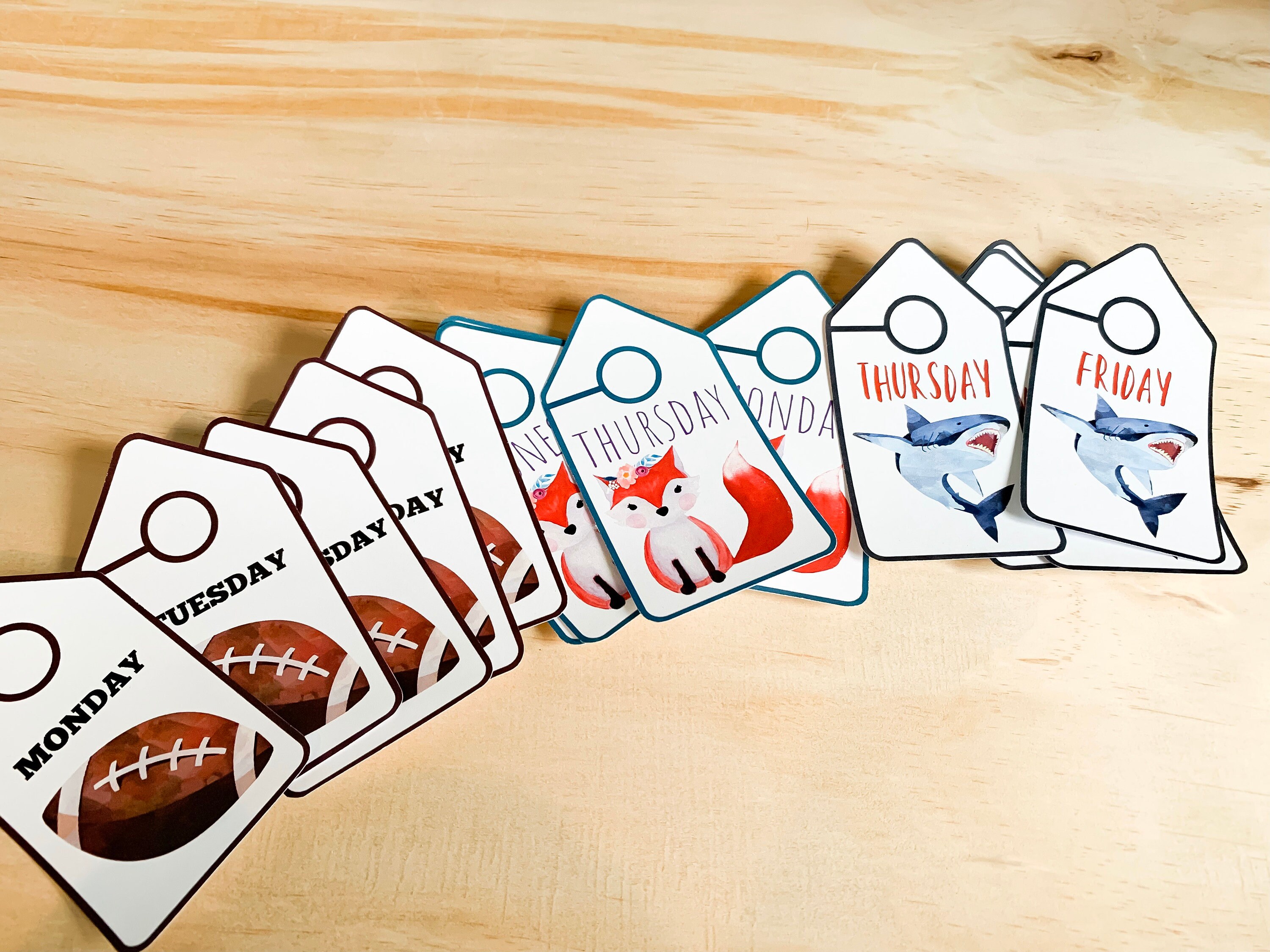 Printable Hanger Tag Organizers - Fox Themed Days of the Week Hanger ...