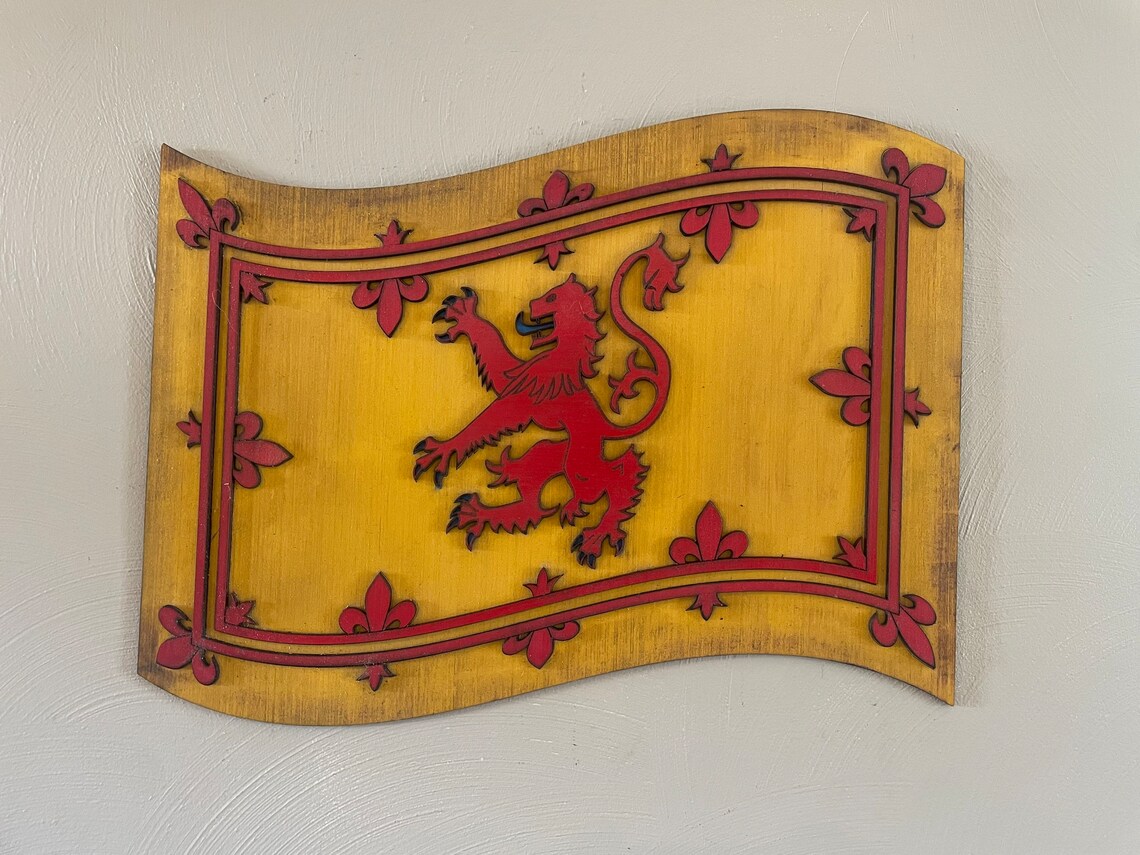 Lion Rampart Waving Wooden Flag Scotland Scottish Flag - Etsy