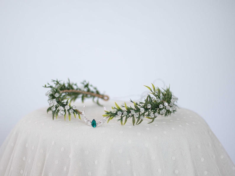 Emerald Green Crescent Moon Crown: Elven Wedding Tiara - Etsy