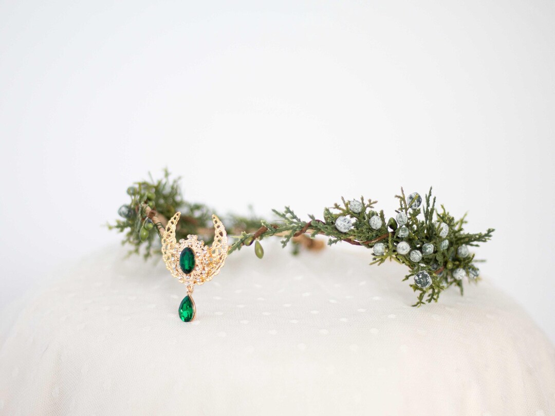 Nymph Fairy Crown: Gold Crescent Moon & Juniper Headpiece - Etsy