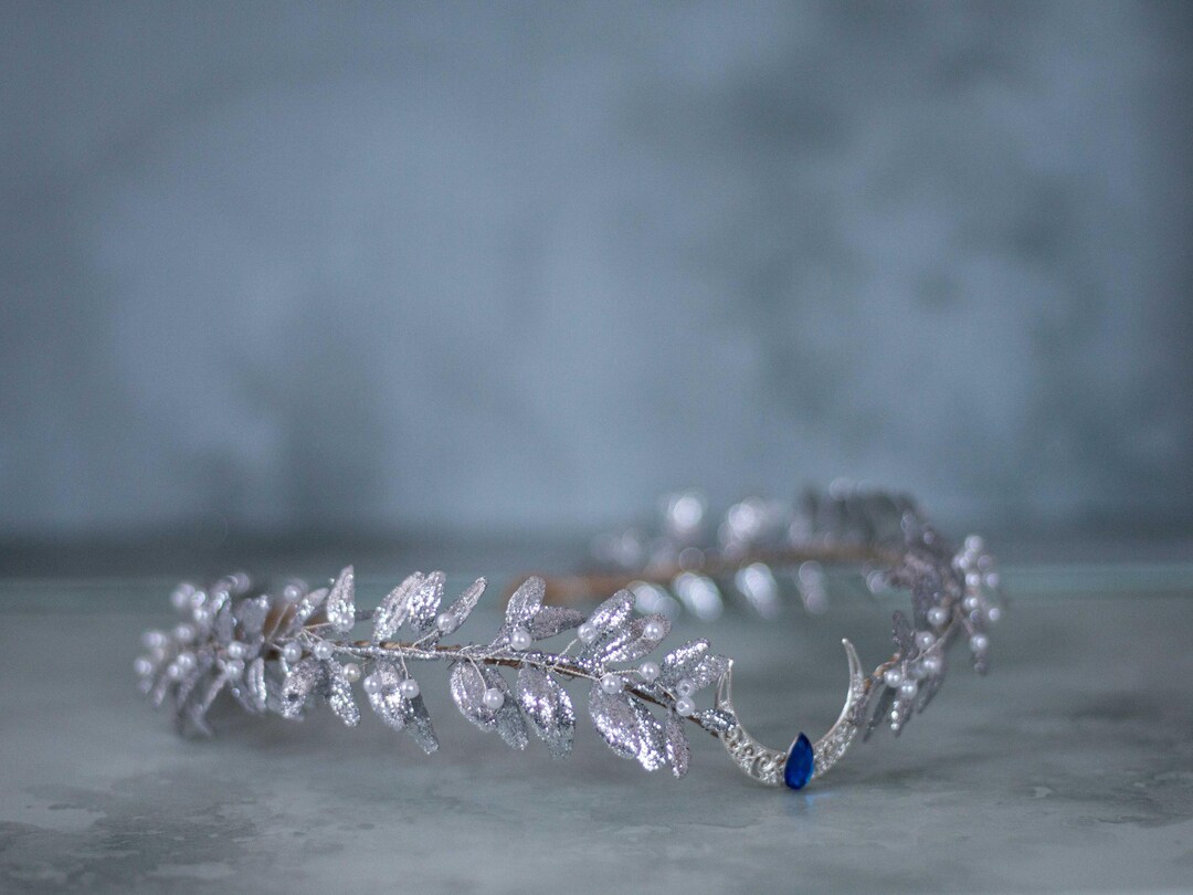 Silver Moon Crown, Crescent Moon Elven Tiara, Fantasy Wedding Headpiece ...