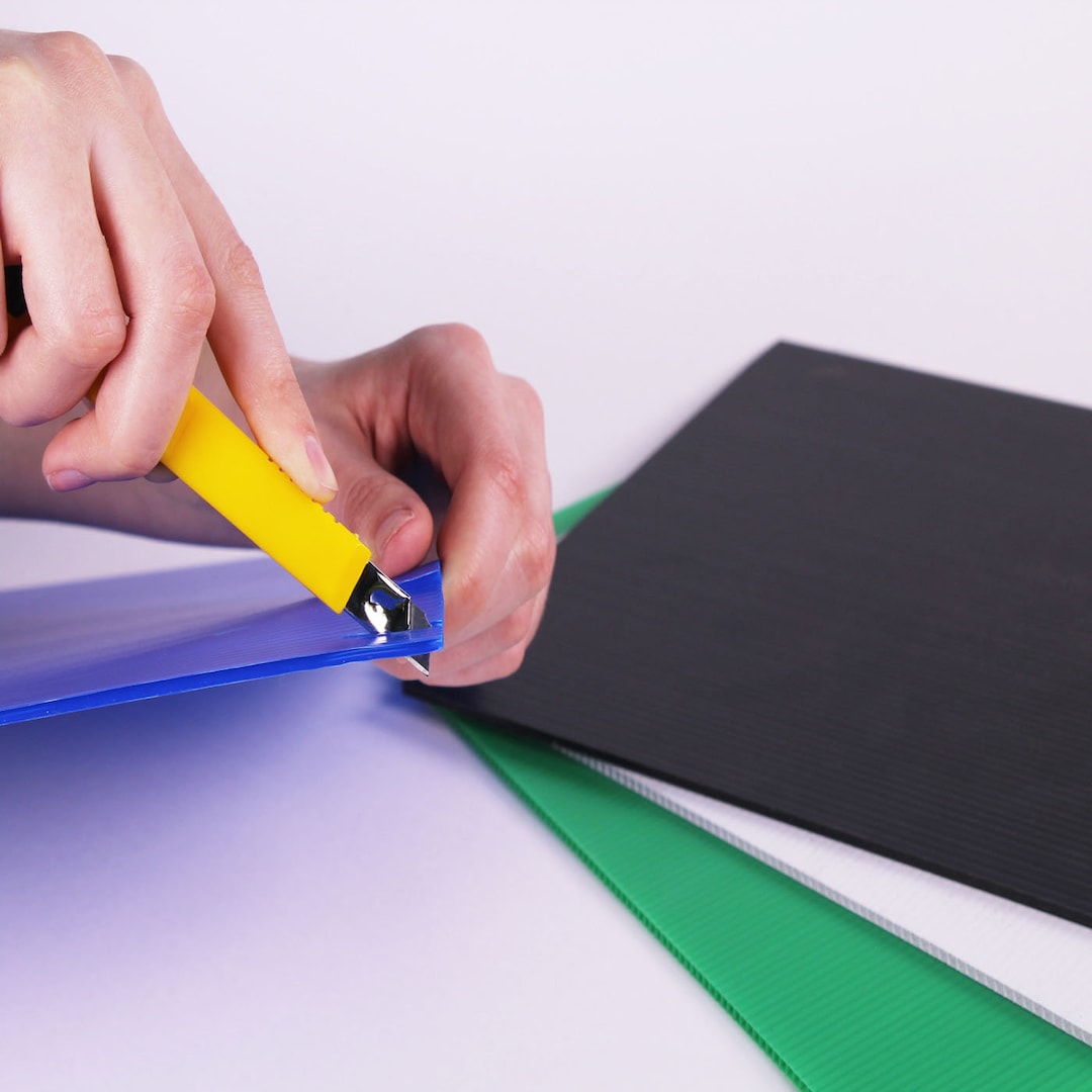 Large Coloured Corrugated Plastic Board Sheets 3D for Kids Craft ...