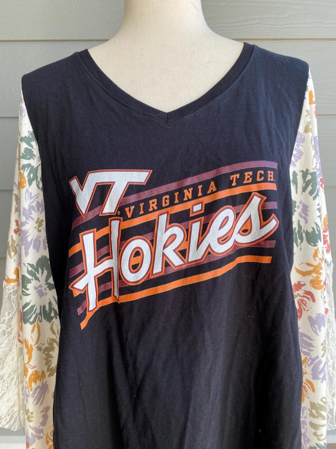 Spirit Wear Hokies Team Poncho With Sleeve, One Size Fits All, Game Day ...