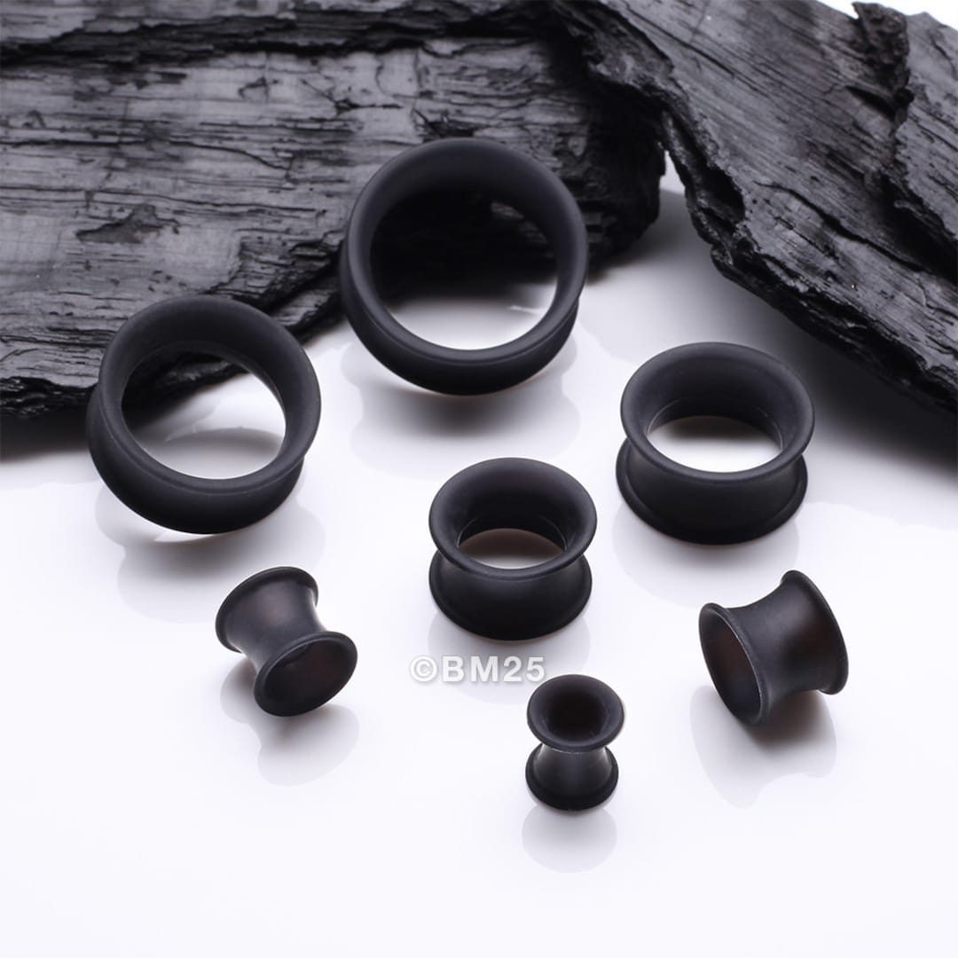 A Pair of Black Flexible Silicone Double Flared Tunnel Plug - Etsy