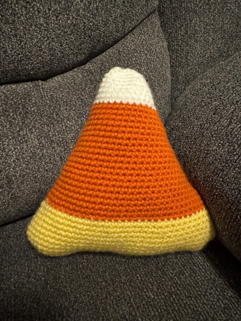 Candy Corn Crochet Pattern (PDF) -mini Throw Pillow - Etsy