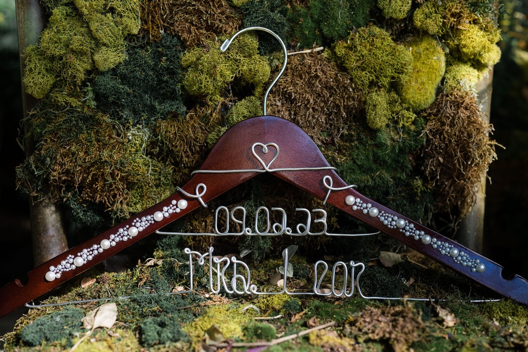 Pearl Wedding Hanger, Bridal Hanger, Mrs Hanger, Bride Hanger, Wedding ...