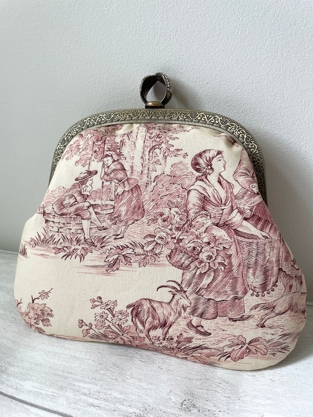 Pastoral Red Colorway Toile De Jouy French Vintage Frame Purse/clutch ...