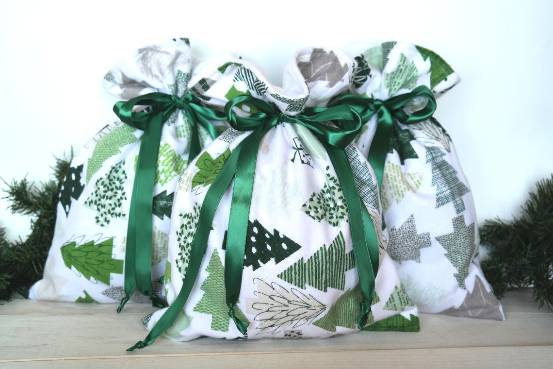Christmas Fabric Gift Bag Holiday Drawstring Reusable Gift - Etsy
