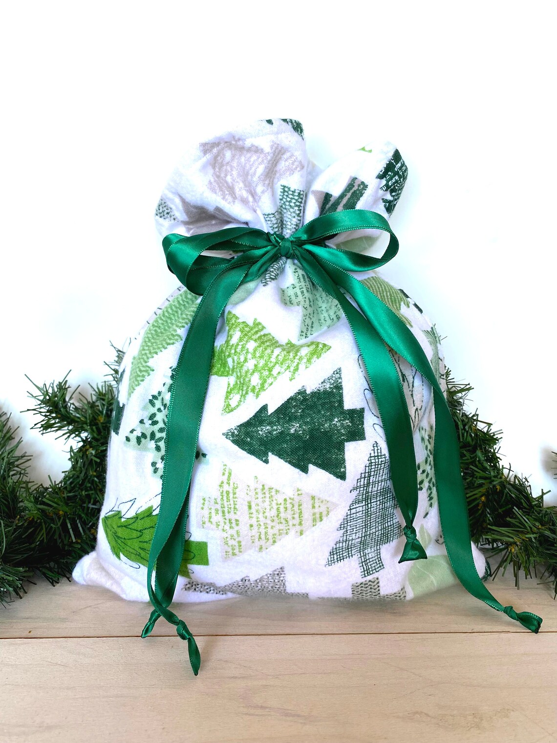 Christmas Fabric Gift Bag Holiday Drawstring Reusable Gift - Etsy