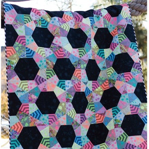 Tula Pink Everglow Telescope Quilt Kit APRIL 2023 Delivery - Etsy