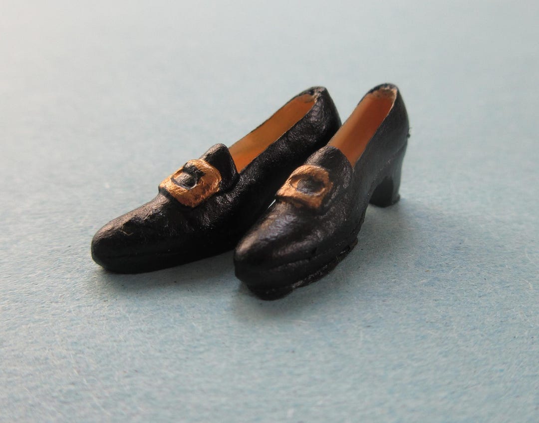1/12th Scale Dolls' House Miniature - Pair of Ladies Shoes (4966) - Etsy
